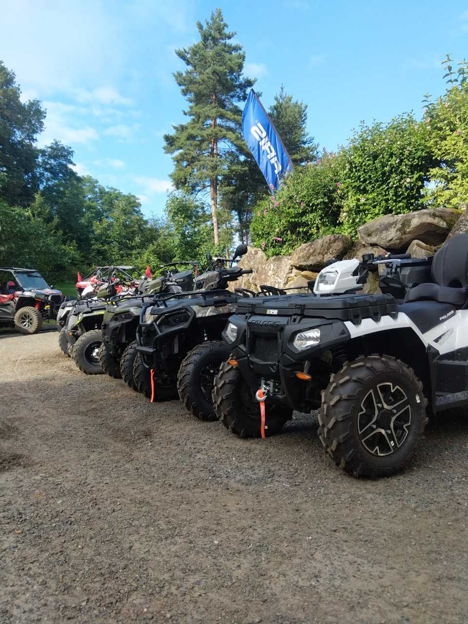 Axe Quad : vente de quad en Seine et Marne - Quad Polaris - Quad Goes ...
